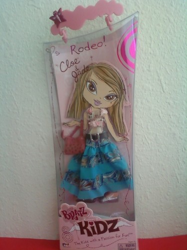 Girlz Girl Bratz Kidz Rodeo Cloe Doll Fashion Pack Skirt Top Purse ...