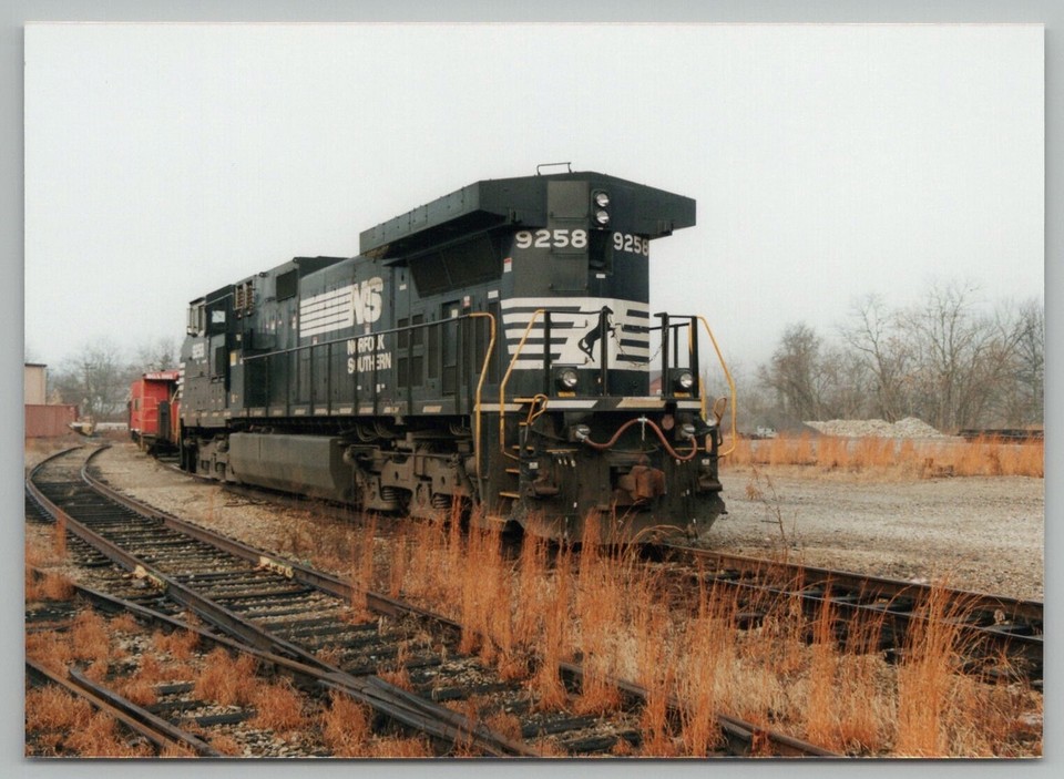 Railroad Photo - Norfolk Southern #9258 Diesel Locomotive 1990s Freight ...