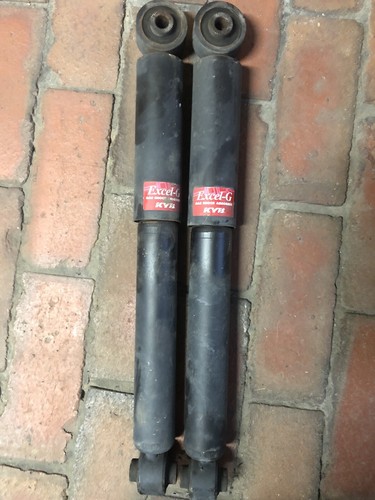 Pair KYB excel-G shock absorbers L/R rear 349203 Toyota Highlander ...