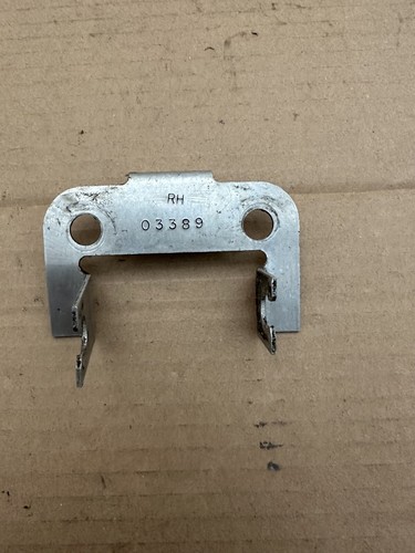 88-90 CORVETTE C4 ABS SENSOR WIRE RETAINER BRACKET FRONT RH 10087790 | eBay