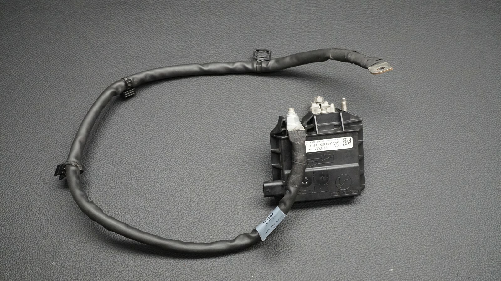 MERCEDES BENZ W213 BATTERY TRAY CLAMP MODULE & CABLE A0009061505 ...