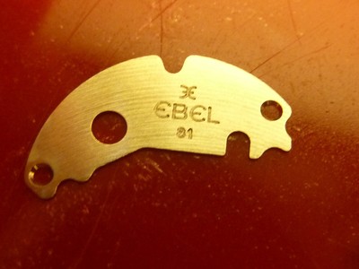 Montre EBEL - Plaque de protection de circuit calibre 81 , siglée Ebel ...