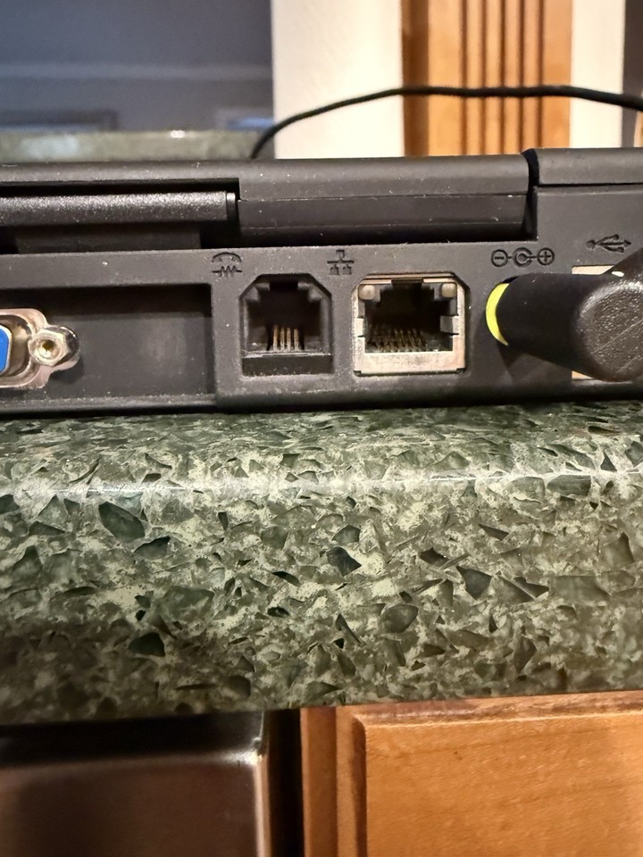 WORKING IBM T21 ThinkPad Laptop Vintage PENTIUM 3 @ 800MHZ 384MB RAM ...