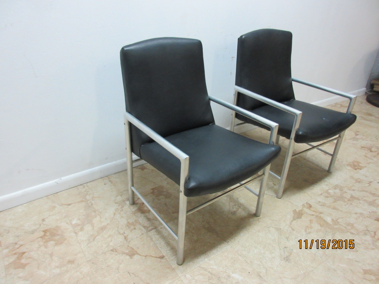 Pair Mid Century Aluminum Tubular Arm Lounge Club Chairs | eBay
