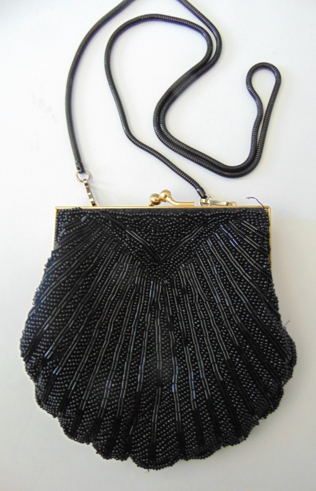 Vintage black beaded clam shell shape evening purse k… - Gem
