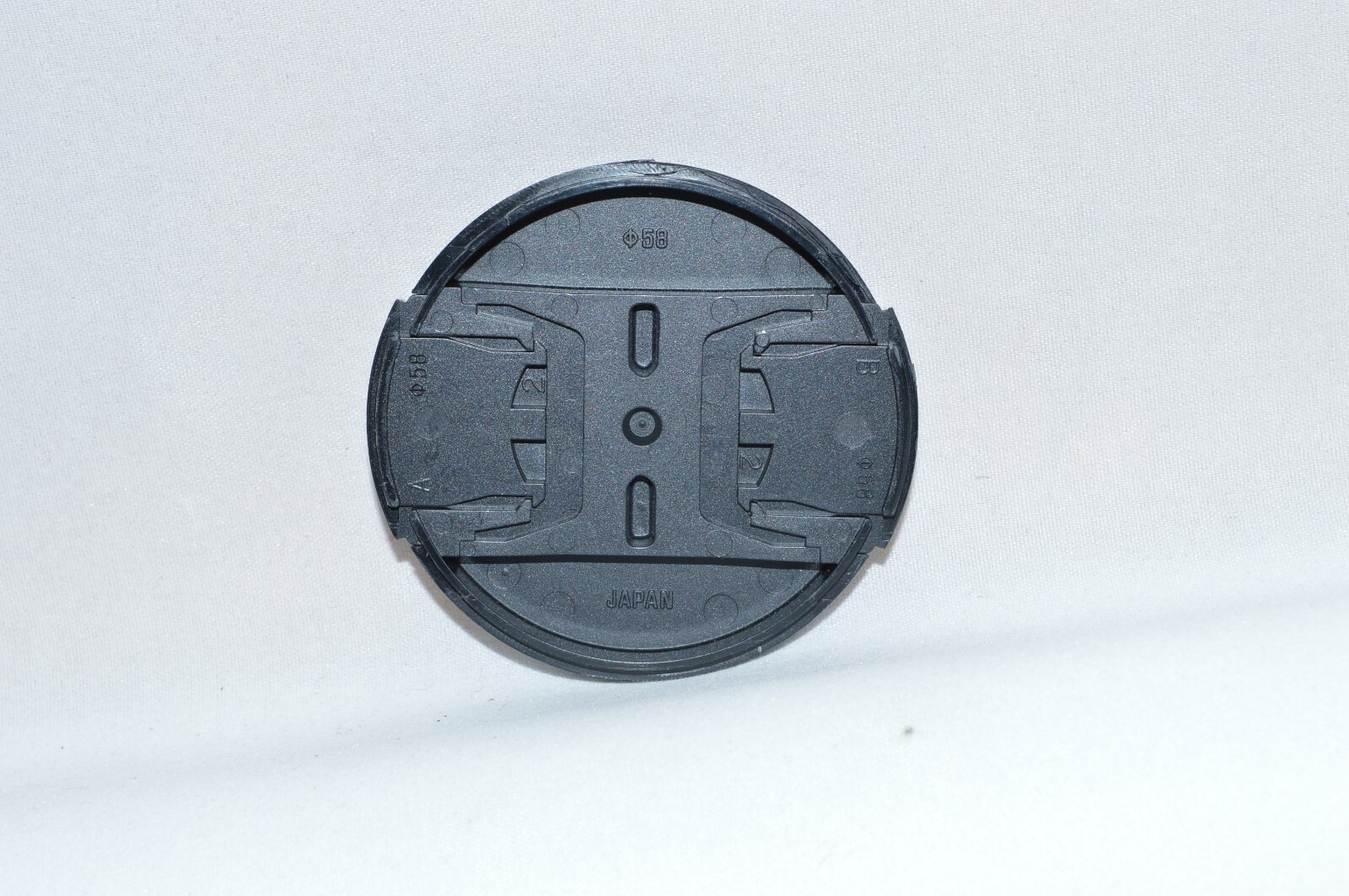 Tamron 58 mm Rigid Plastic Tab Lock Front Lens Cap Made in Japan. (FLC ...