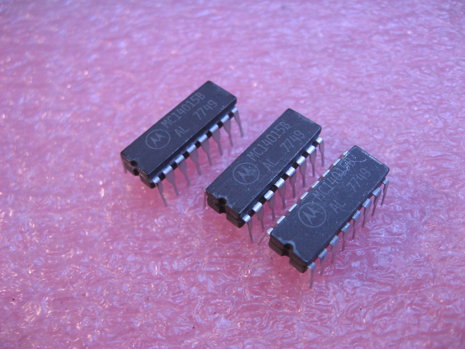 MC14015BAL Motorola IC CMOS Shift Register Ceramic MC14015 4015 - NOS ...