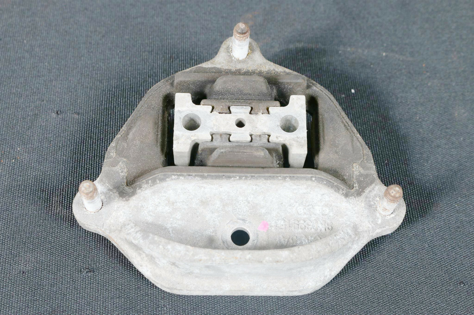 8k0399151db Audi Rs5 4.2 A4 2.0t-3.0t Gearbox Mount Support Bearing ...