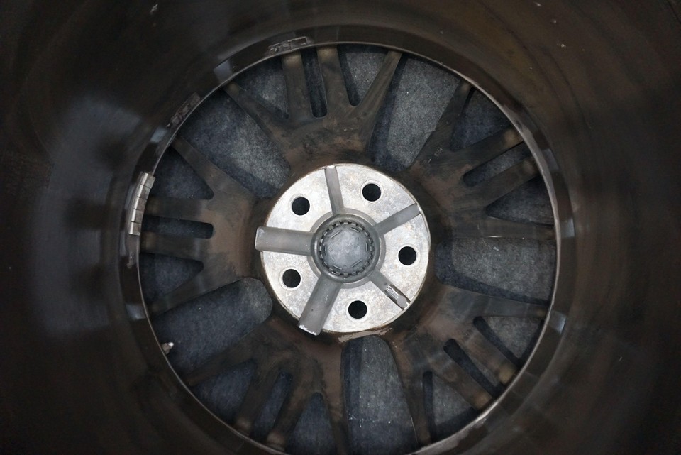 Rear Left 20x11" 10 Spoke 5 Lug Wheel Rim 23355801 Chevrolet Camaro ZL1 ...