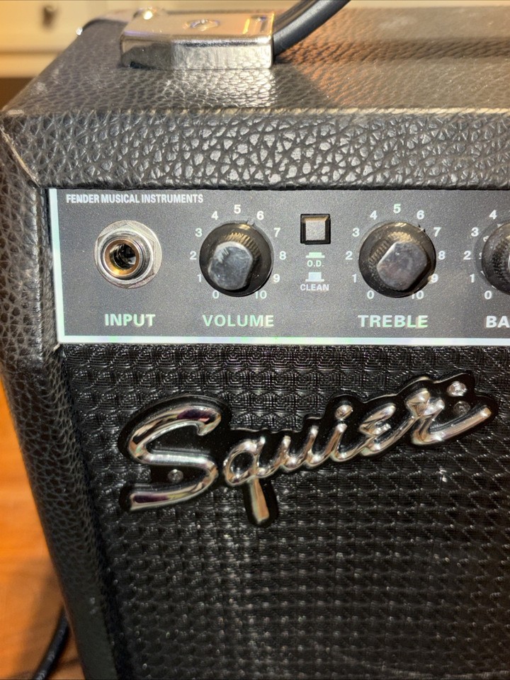 Squier SP-10 Portable Amplifier 22W 120V 60HZ Electirc Guitar Amp | eBay