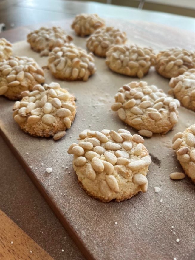 Keto Italian Pignoli Cookies * Keto Italian Pine Nut Cookies * Keto ...