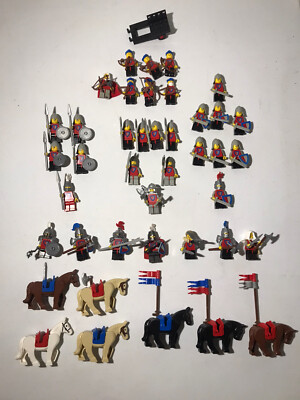 Lego Huge Classic Castle Knights Lot 34 Customized Knights From Set 677 ...