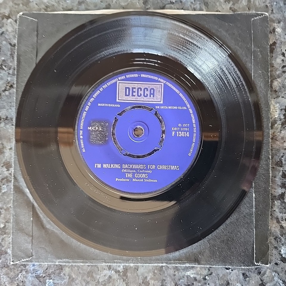 The Goons - Ying Tong Song / I'm Walking Backwards For Christmas (Decca ...