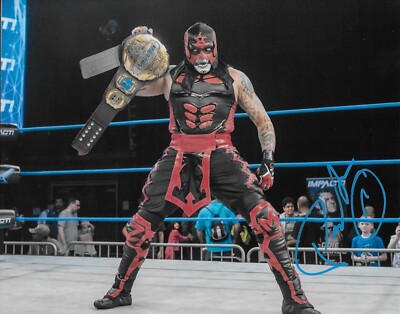 Autographed Wrestling Penta El Zero Signed AEW 8x10 Photo #2 Original ...