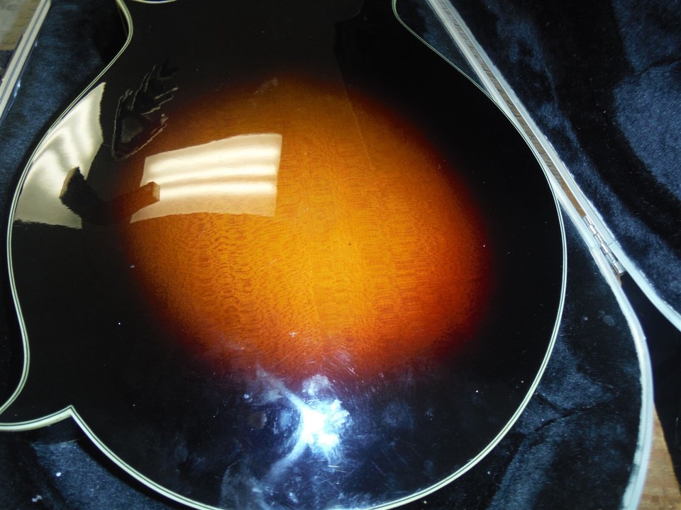 Rover RM - 75 Mandolin F- Style With Hard Case Beautiful Used Condition ...