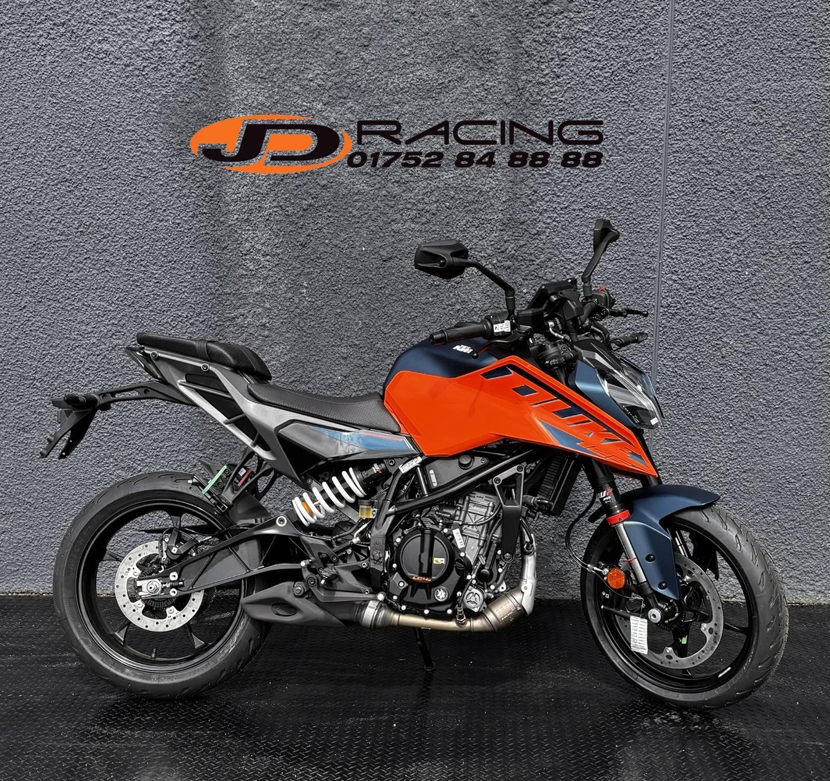 Ktm 125 Duke Pictures KTM 125 Duke | Custom Fighters Custom