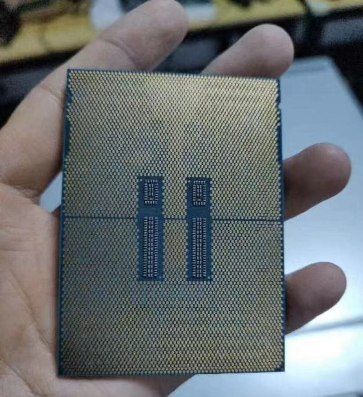 Intel Xeon Platinum 8490H QS 60 cores/120 threads, 1.9GHz CPU ...