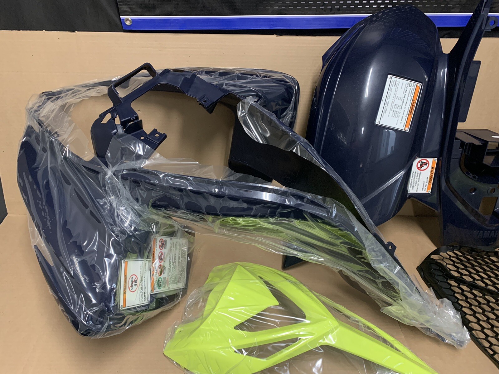 06-25 YAMAHA Raptor 700 Plastics fenders ELECTRIC GREEN MIDNIGHT BLUE ...