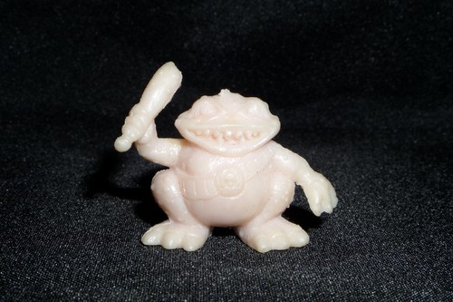 Vintage Neclos Fortress Rubber Keshi Figure GAMARN Part 2 | eBay