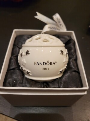 2011 Pandora Christmas Ornament Unforgettable Moments White Porcelain ...