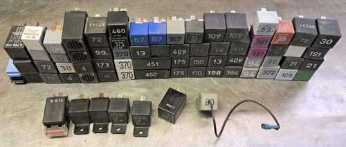 LOT of 72 OEM USED Audi VW relays 409 67 451 452 460 150 381 370 99 80 ...