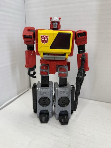 Transformers Legacy Kingdom War for Cybertron Blaster Voyager ...