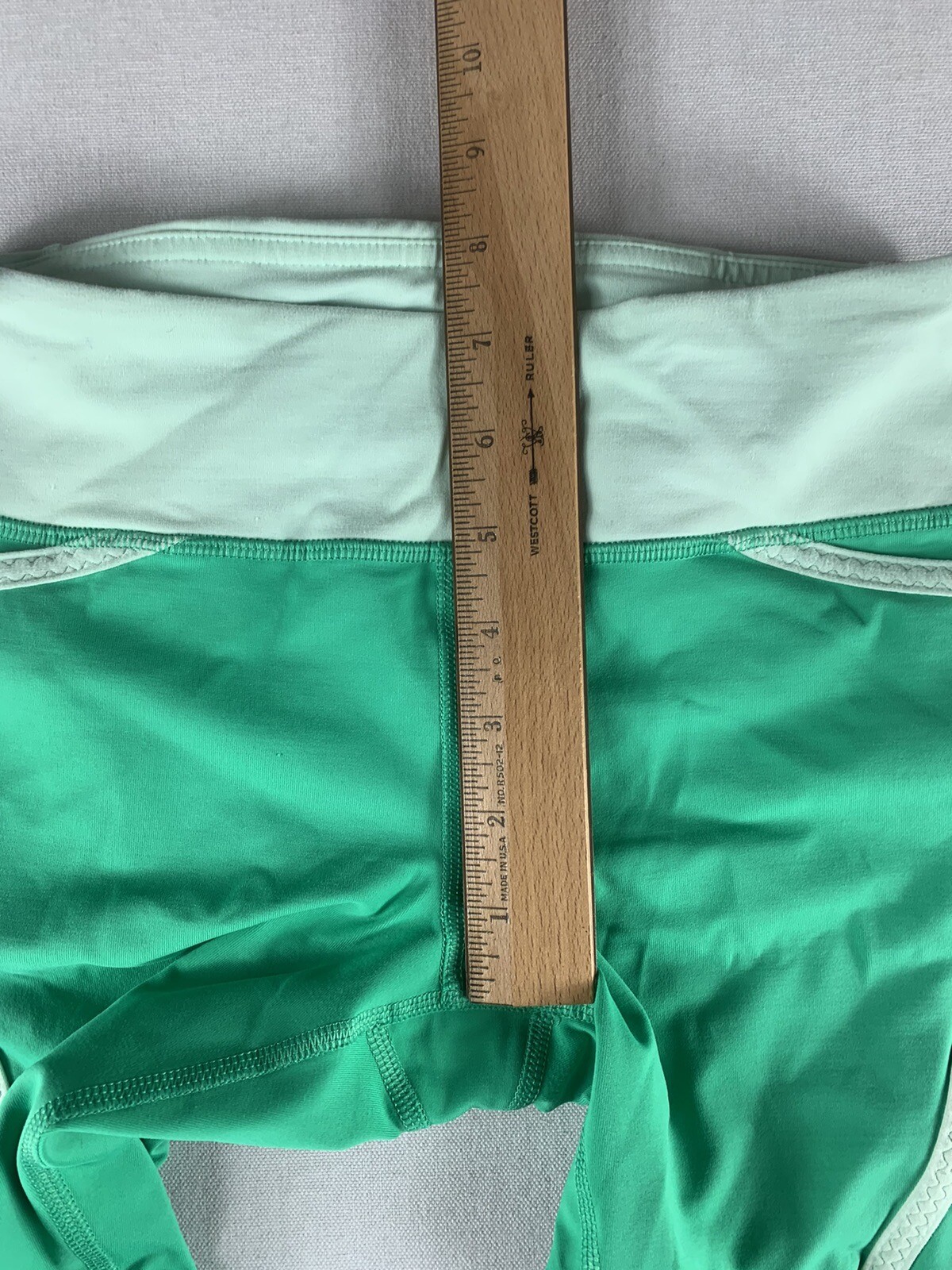 LULULEMON CAPRI LEGGINGS WOMENS SIZE 2 GREEN 23X17 | eBay