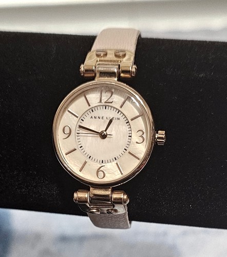 Anne Klein Watch Y121E Woman 25mm Analog 10/9442 off-white face (new ...