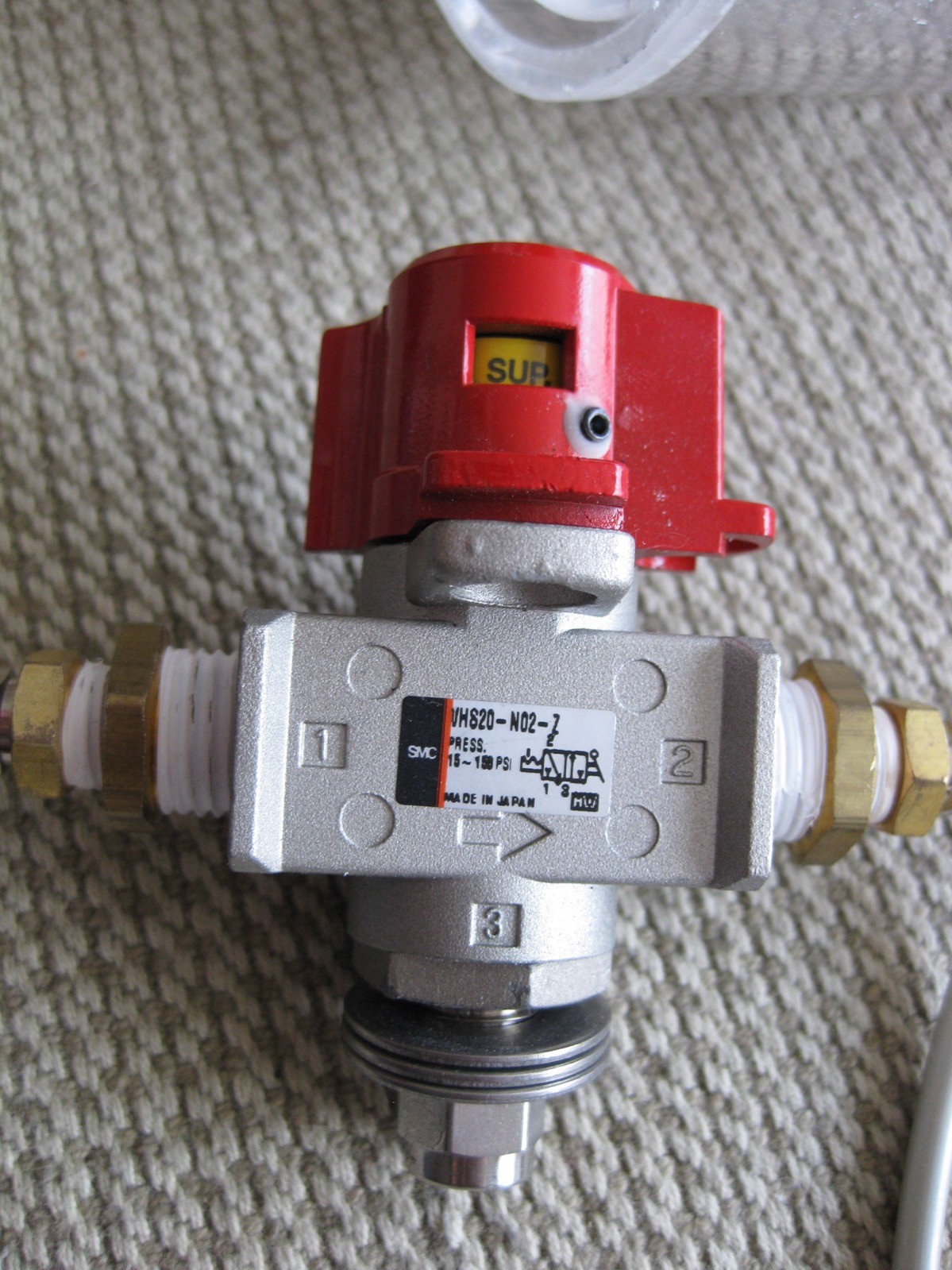 SMC VHS20-N02-Z 3 Air Port Lock Out Valve w/ Festo SVS-4-1/8 Emergency ...