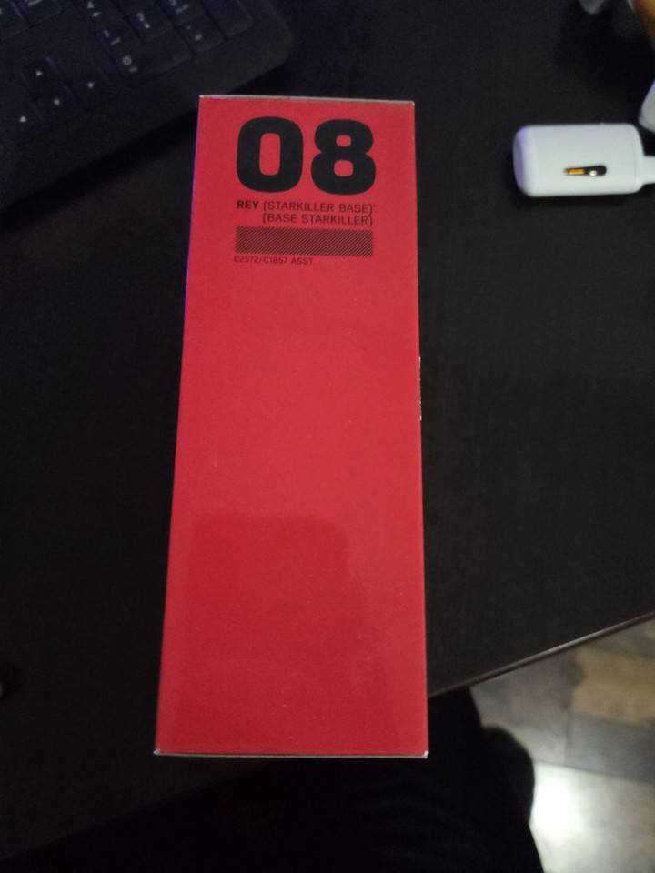 Star Wars The Black Series Titanium Series - Rey Starkiller Base #08 ...