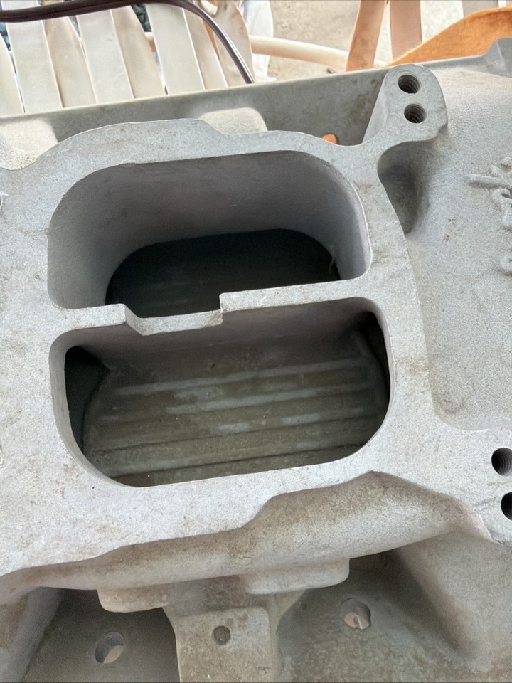 AMC V8 Edelbrock R-4B intake manifold 70 - 91 304 360 401 R4B | eBay