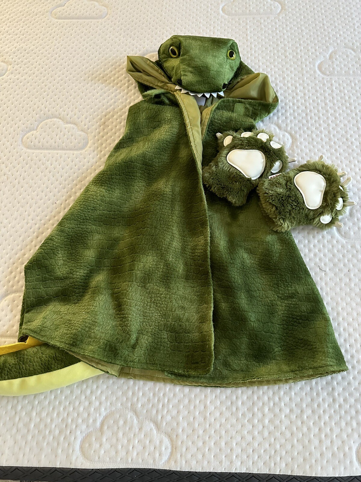 Kids Halloween costume Dinosaur Velvet Cape Size 4-5 … - Gem