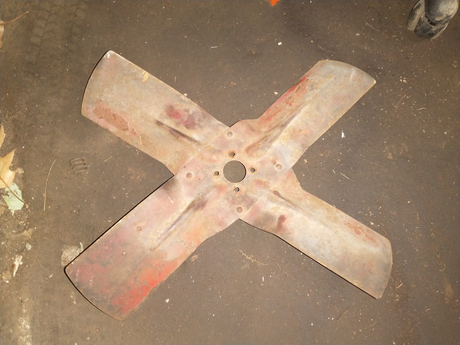 IH Farmall 560 gas tractor engine Cooling Fan Blade ihc part 4 blade ...