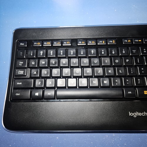 Tested Logitech K800 Illuminated Wireless Keyboard NO USB Receiver ...