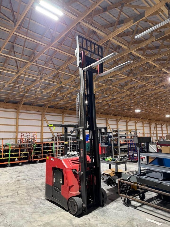 2011 Raymond 425-C35TT 3500 lb Cap. Electric Standup Forklift 3 Stage ...