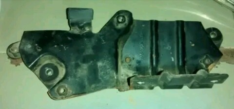 83 Suzuki GS750 MOUNTING PLATE CDI FUSE BOX VOLTAGE REGULATOR GS 750 ...