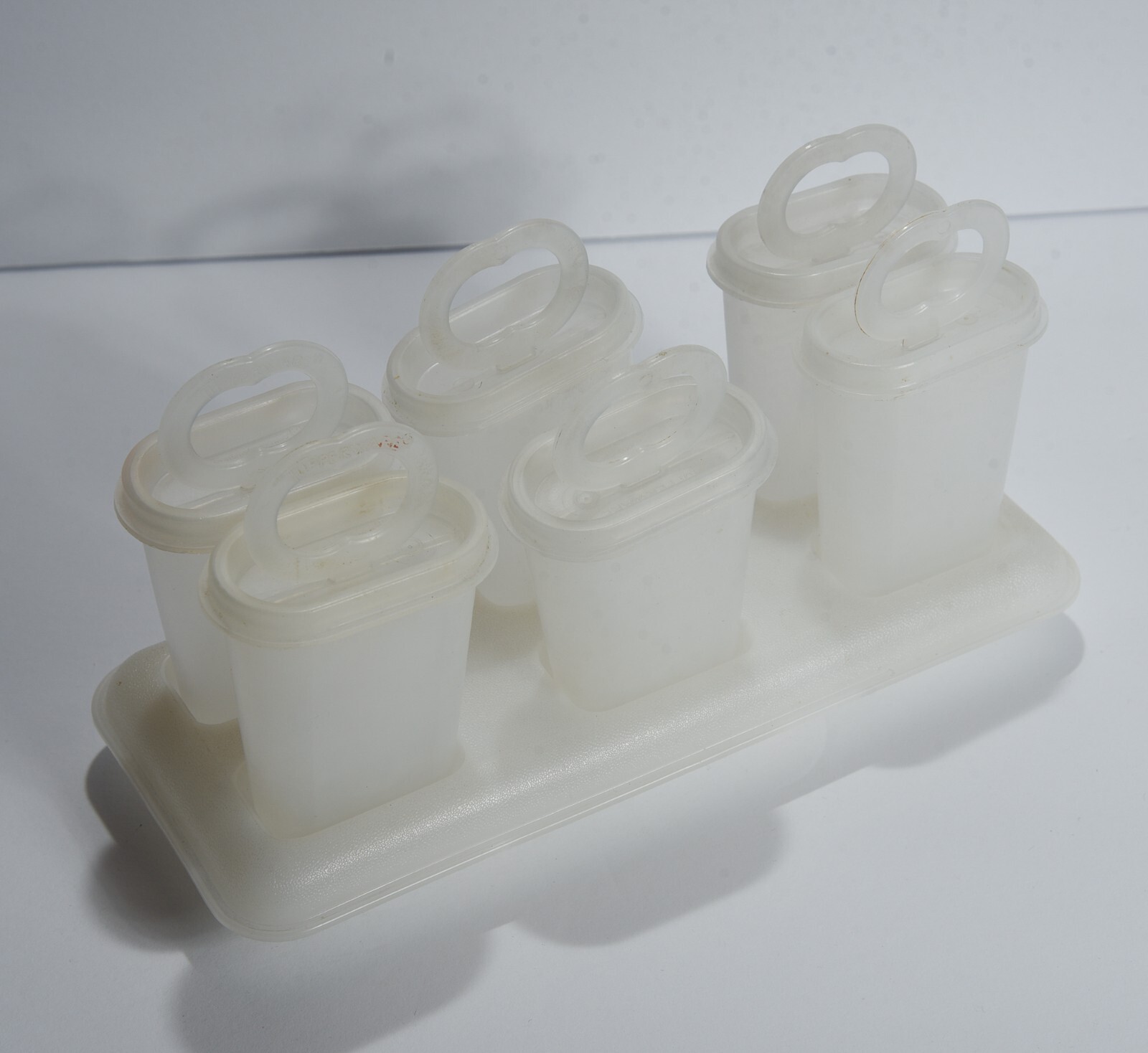 VINTAGE TUPPERWARE ICE TUPS POPSICLE MOLDS TRAY + EXTRA HANDLES #481 ...