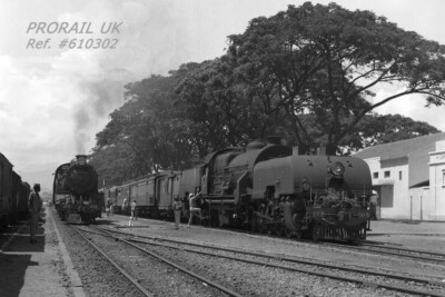 PHOTO Angola CFB class 10D Beyer-Garratt locomotive No. 364 at Benguela ...