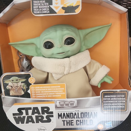 Hasbro Star Wars The Mandalorian The Child Animatronic Edition Action ...