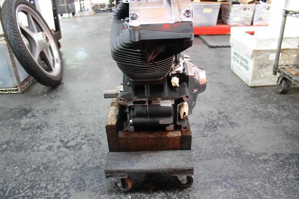 1363 2014 Harley-Davidson Softail Engine B-Motor 103CI EFI Twin Cam ...