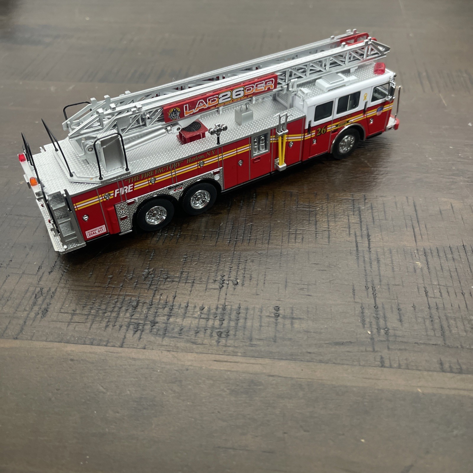 Code 3 FDNY Rear Mount Ladder 26 The Fire Factory 12720 | eBay