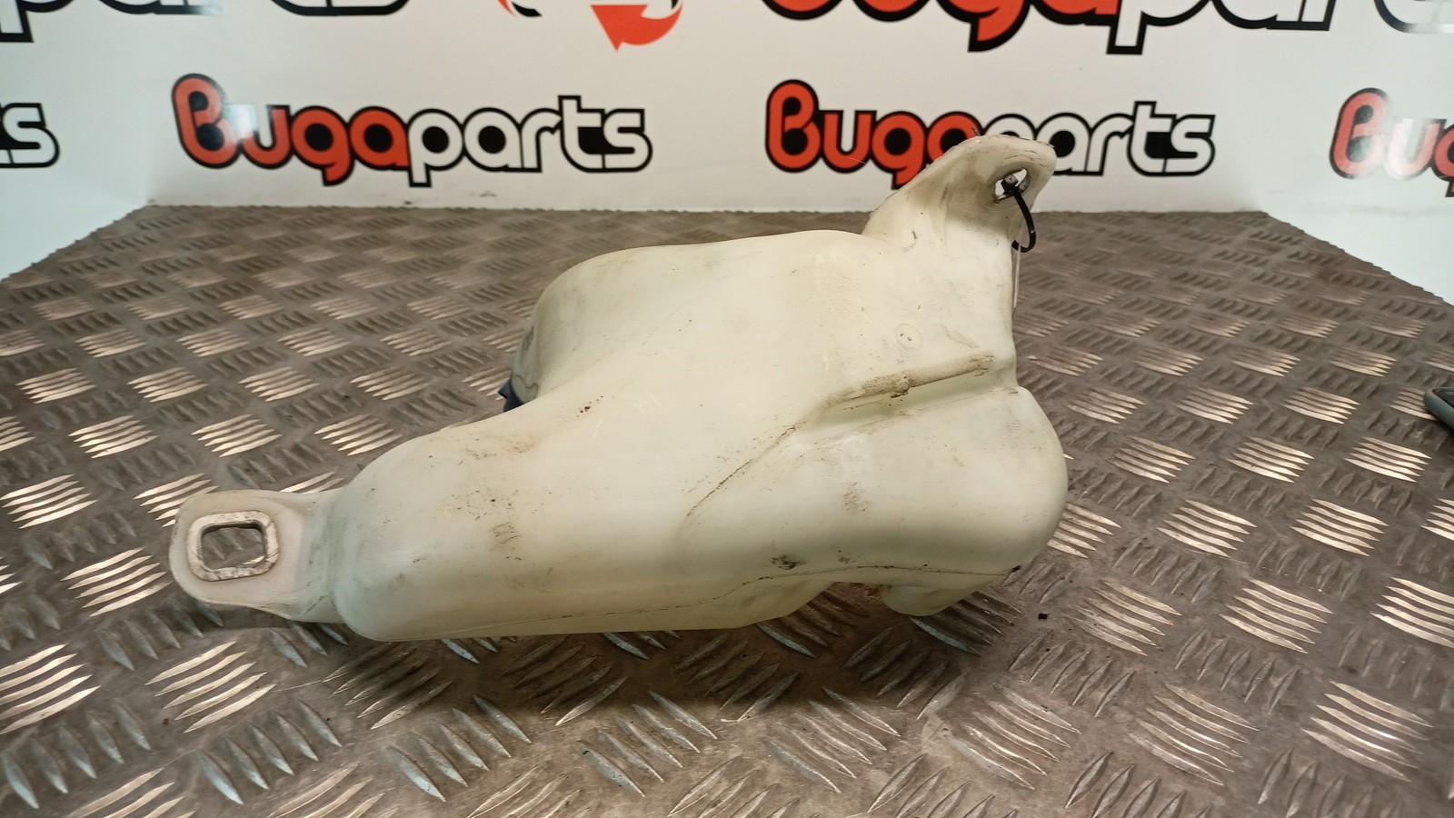 B805 screan washer tank for FIAT PUNTO (188 ) 1.2 16V 80 (188.233 .235 ...