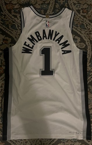 Nike Authentic Large 48 NBA Swingman Victor Wembanyama San Antonio ...