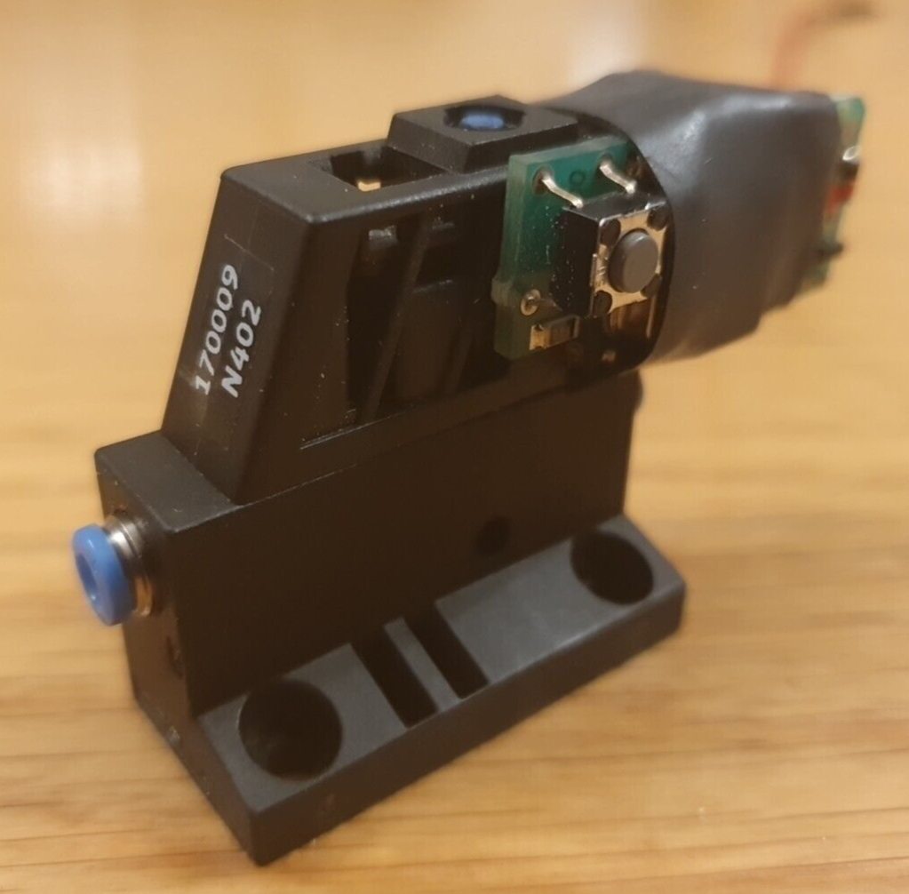 Jet-Tronics 3/2 Way Pneumatic Valve | eBay UK