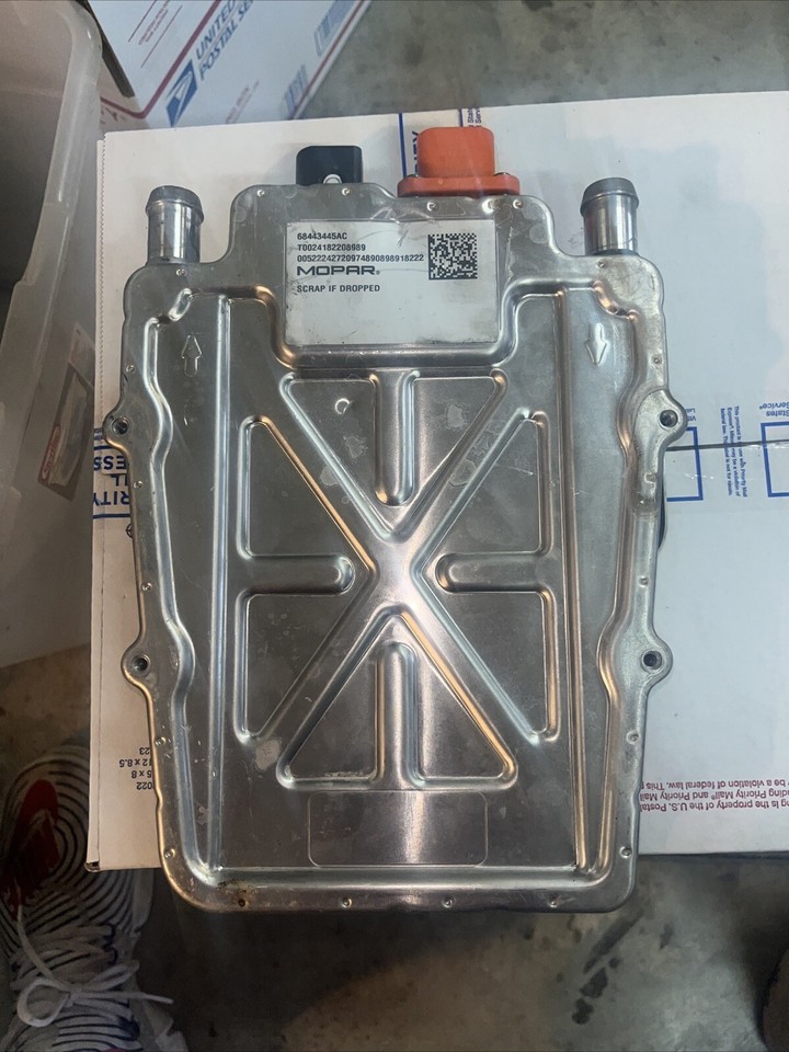 Genuine Mopar Battery Warmer 68443445AC 2021-2024 Jeep Wrangler And ...