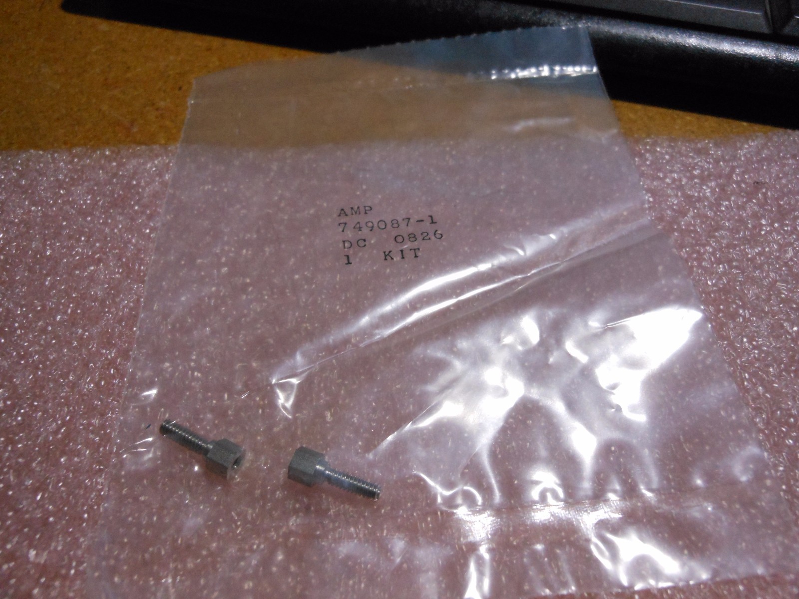 AMP 50SR SCREW LOCK KIT FEMALE PART # 749087-1 ( LOT OF 20 KITS) | eBay