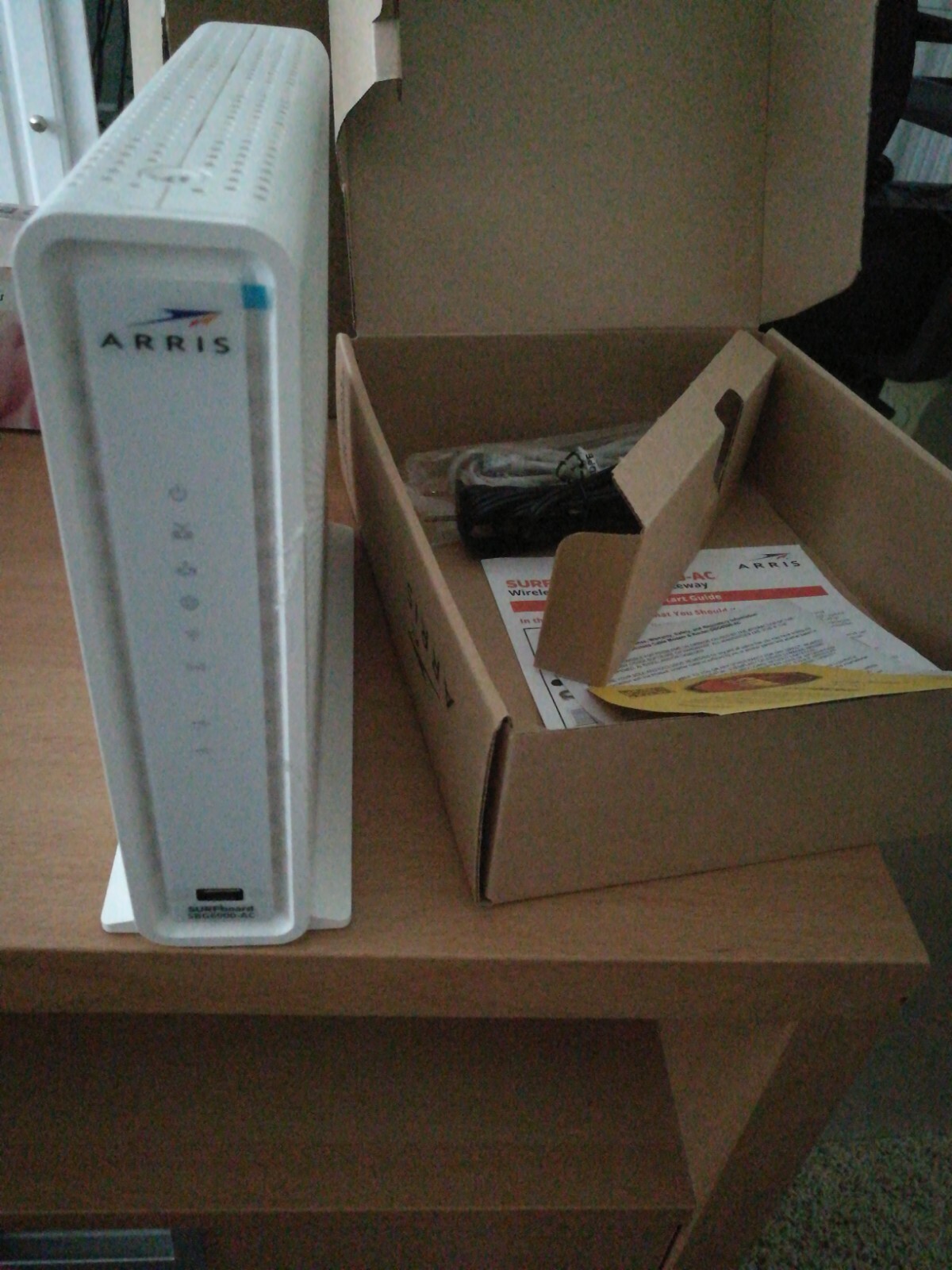 ARRIS Surfboard Sbg6900-ac Cable Modem With Ac1900 WiFi Router ...