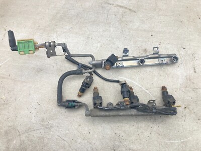 3.5L Honda Odyssey OEM Fuel Rail W/ Fuel Injectors | Genuine OEM | Honda