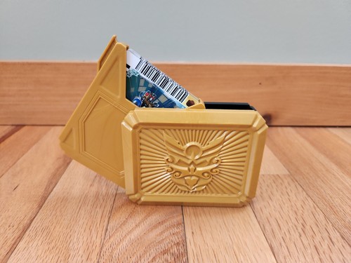 Power Rangers Megaforce Gold Belt Clip Card Holder & 8 Cards, 2012, Red ...