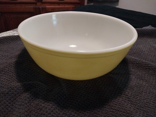 Large 4 qt Vintage Yellow No. 404 Pyrex Primary Color Mixing Bowl (A ...